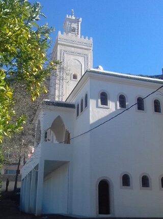 الحسيمة: السلطة الإقليمية تشرف على افتتاح مسجد “عائشة أم المؤمنين ...